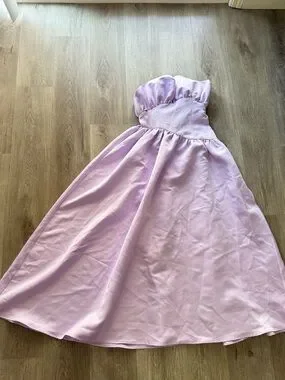 Elliatt | Dresses | Elliatt Laurel Purple Satin Ruffle Bust Boned ...